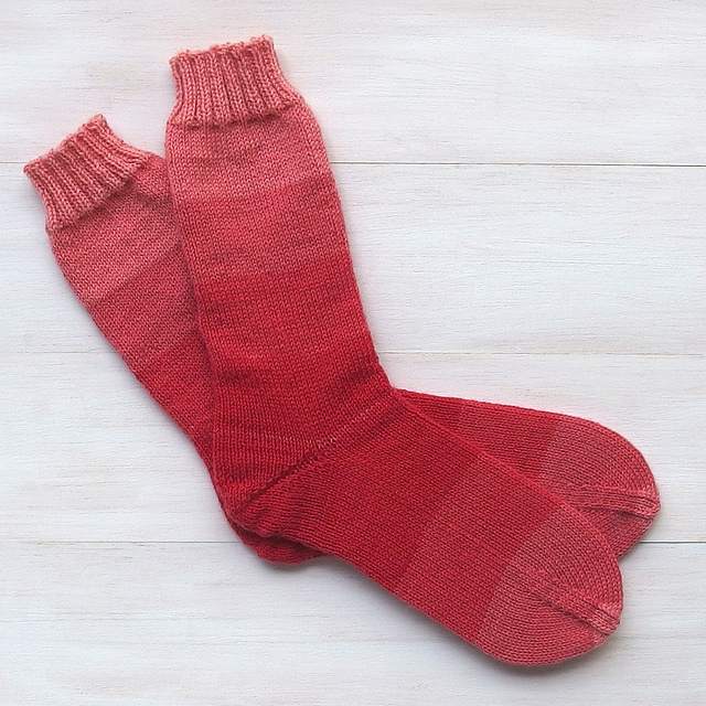 Ravelry: Pairfect Socks pattern by Hilke Buss