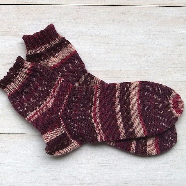 Ravelry: How to Knit Socks pattern by Hilke Buss