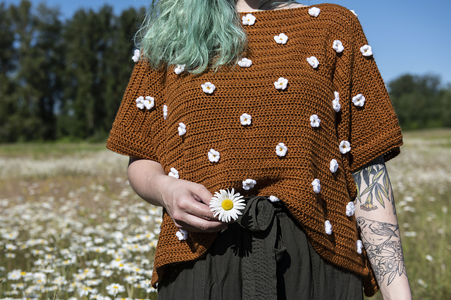 Ravelry: The Daisy Chain Tee pattern by Hailey Bailey