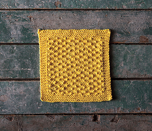 Ravelry: Citrine Washcloth pattern by Hannah Maier