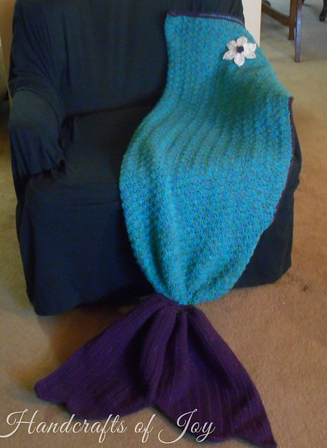 Ravelry: Fancy Mermaid Tail Fin pattern by Joyce Elvis