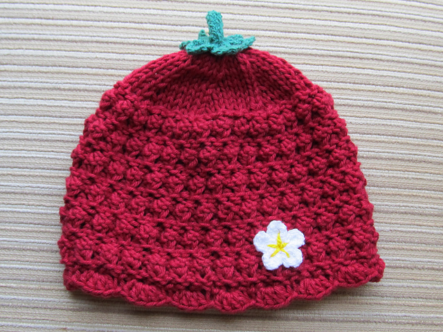 Ravelry: COTTON BERRY HAT pattern by Yelena Chen