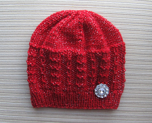 Ravelry: Red Sparkle Lady's Hat in Pique Rib pattern by Yelena Chen