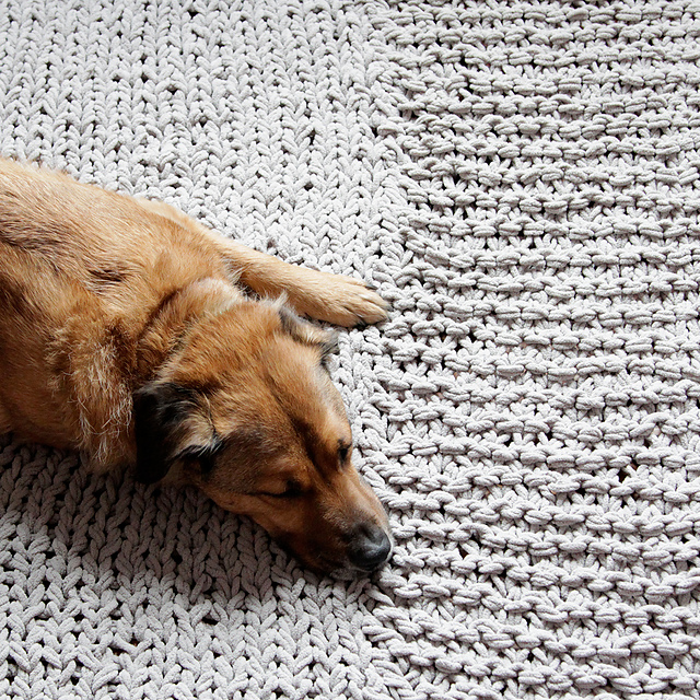 Ravelry: Bulky Knit Rug pattern by Heidi Gustad