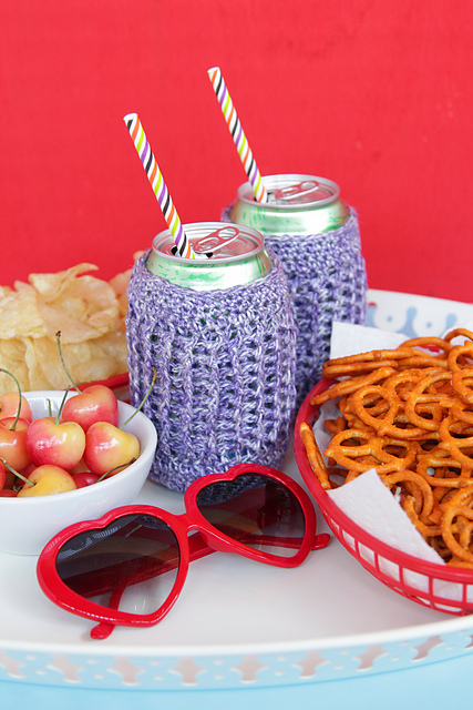 Ravelry: Ribbed Can Koozie pattern by Heidi Gustad