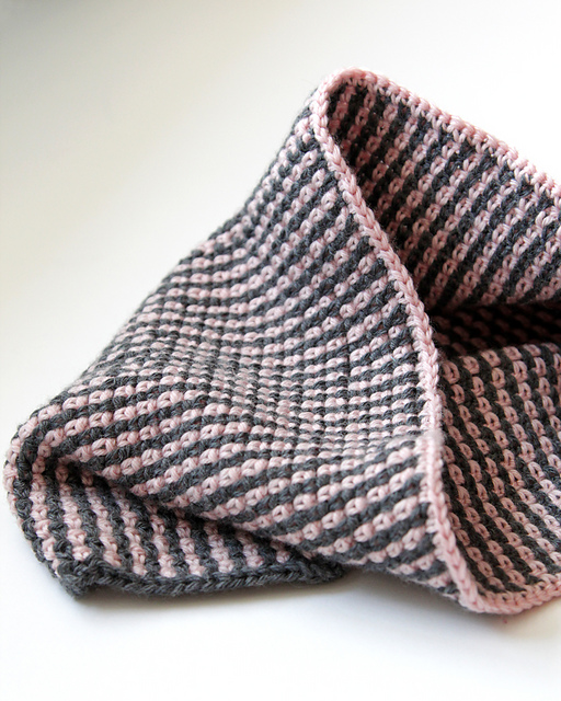 Ravelry: Moss Stitch Cowl pattern by Heidi Gustad