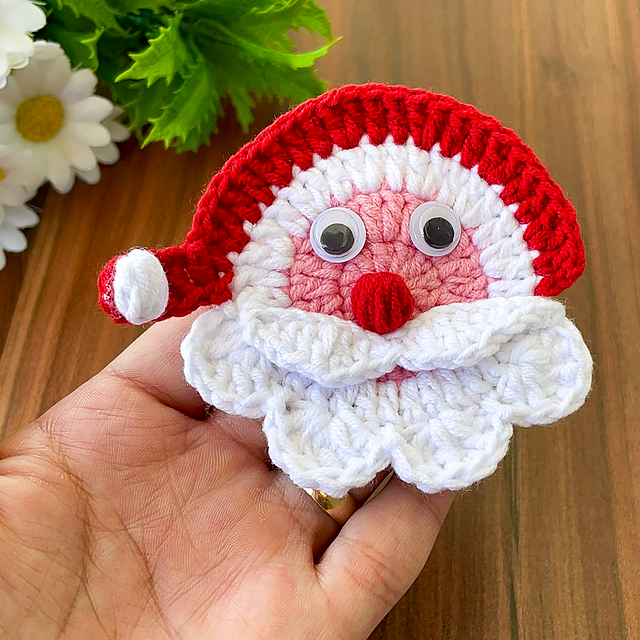 Ravelry: Crochet Santa Claus Face Applique pattern by Hand Trendy