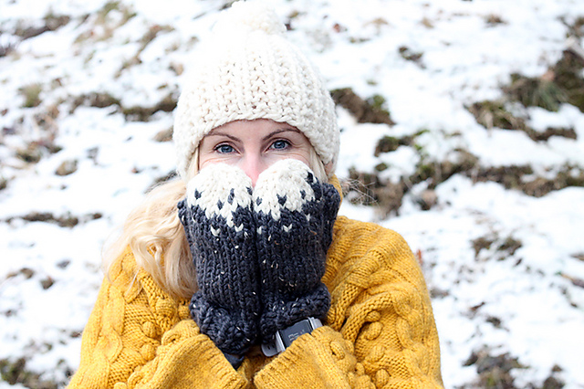 Ravelry: Snow Mountain Mittens pattern by Louise Bollanos