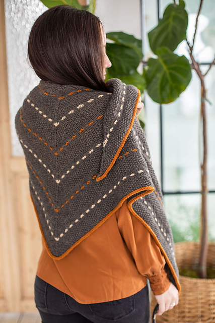 Ravelry: Echelon pattern by Cassie Munksgard