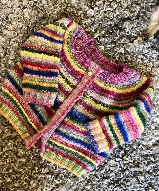 Ravelry: Tildas Cardigan pattern by Camilla Wallgren