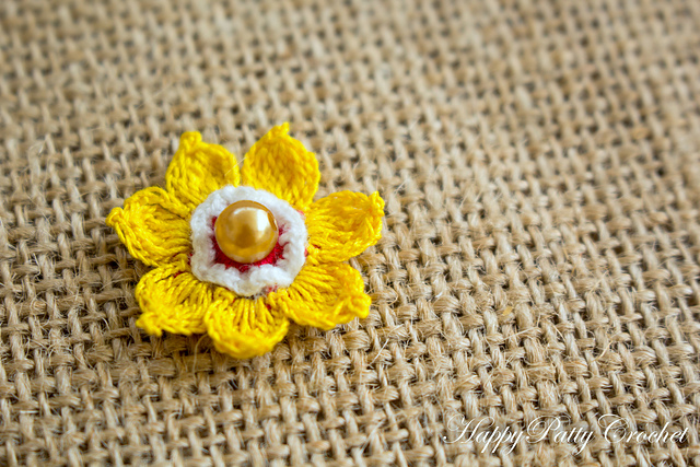Ravelry: Sunspot - Mini Flower Applique pattern by Happy Patty Crochet