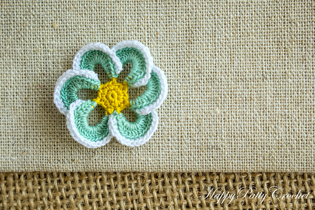 Ravelry: Mini Flower Applique pattern by Happy Patty Crochet