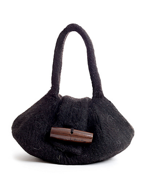 Ravelry: Big Toggle Bag pattern by TOFT