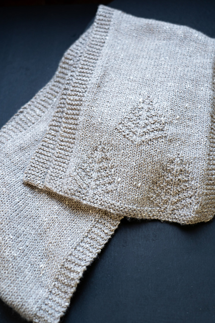 Ravelry: Woodland Pinedrop Scarf pattern by Tori Garfield