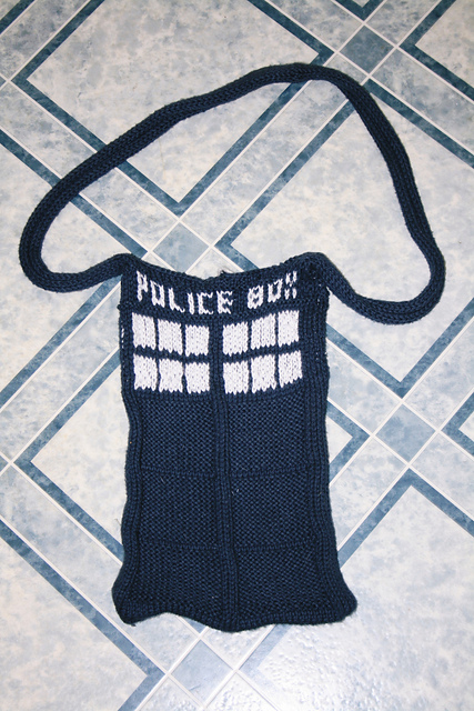 Ravelry: TARDIS Purse pattern by S. C. Lefaye