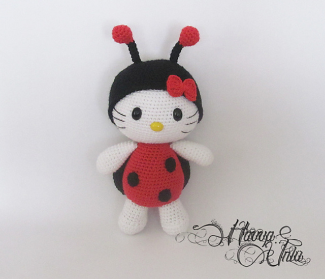 Ravelry: Hello Kitty in Ladybug Costume pattern by Havva Karaman