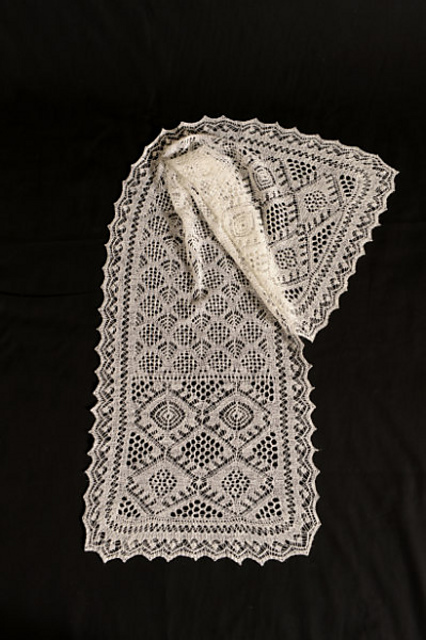 Ravelry: Gilda Scarf pattern by Zena Thomson
