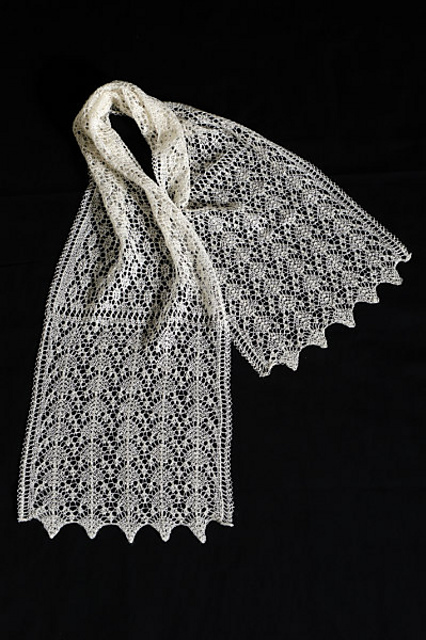 Ravelry: Vaga scarf pattern by Zena Thomson