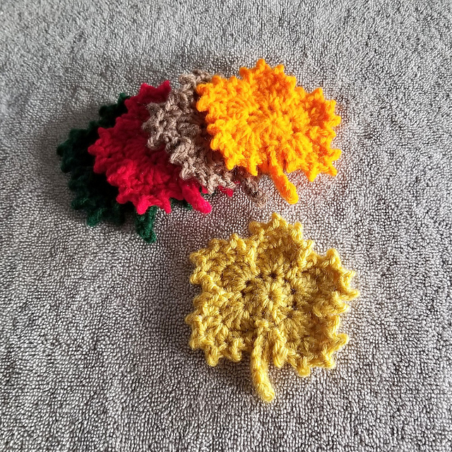 Ravelry: Maple Leaf Applique pattern by Michele Webb