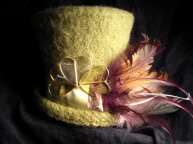 Ravelry: Miniature Top Hat pattern by Lara Breese