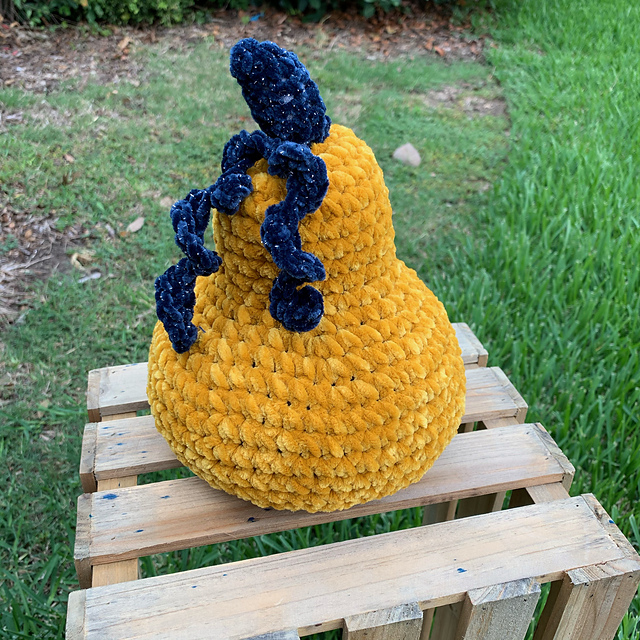 Ravelry: Velvet Gourd pattern by Heather Worsley