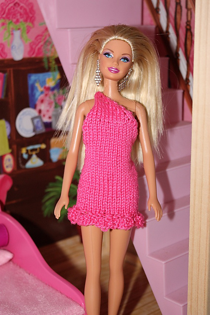 Ravelry: #0297 Pink Dress pattern by stickatillbarbie.se