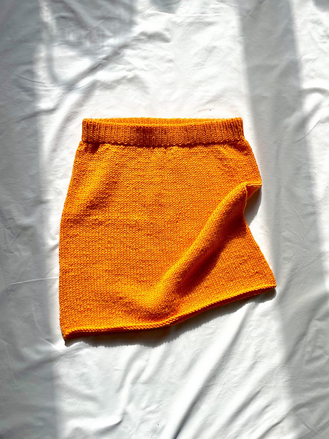 Ravelry: Easy Knit Skirt pattern by Helena Wieser