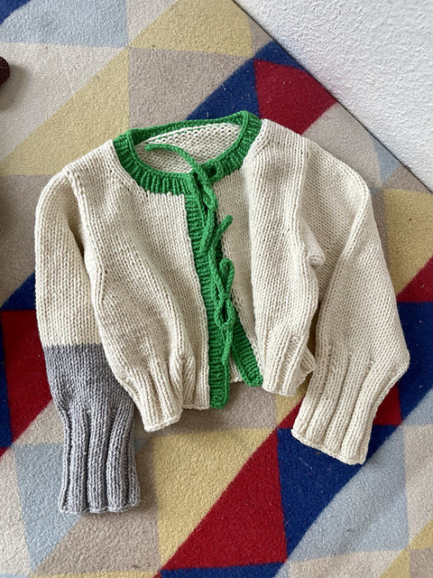 Ravelry: Triple Cardigan pattern by Helena Wieser