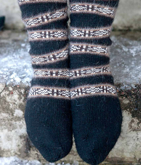 Ravelry: Sock Band Socks pattern by Hélène Magnússon