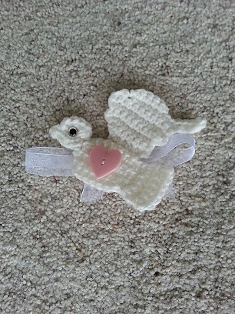 Ravelry: Dove Applique pattern by Helen Brady