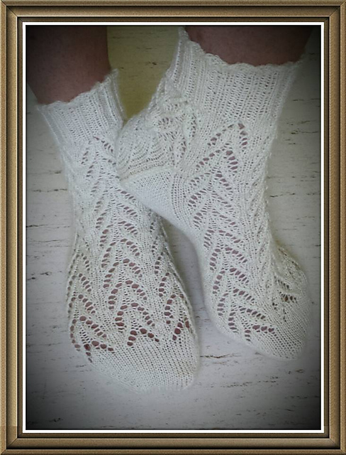 Ravelry: Ice breaker pattern by Monica Hellberg