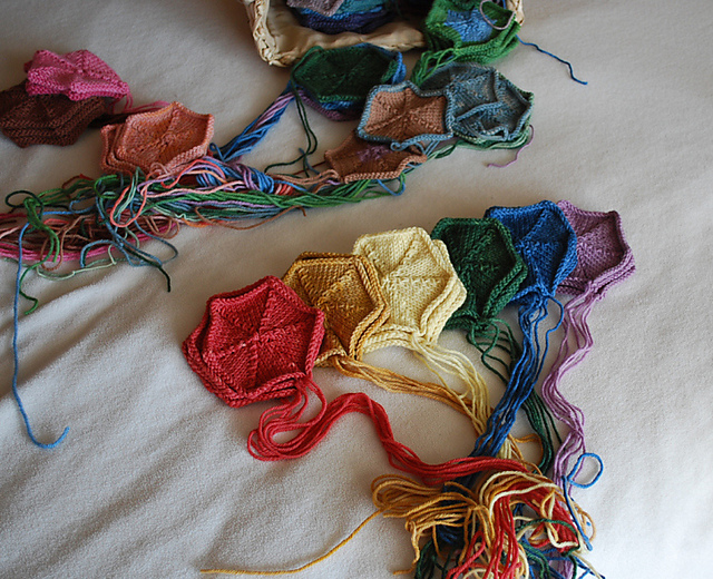 Ravelry: BrambleberryYarns' Hexagon Blanket