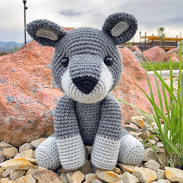 Ravelry: Walter the Wolf pattern by Jess Huff