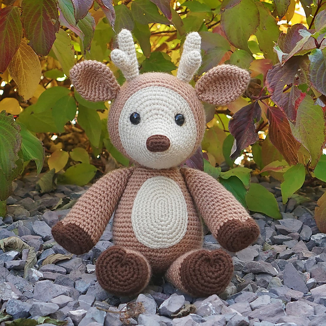 Ravelry: Dash the Deer pattern by Jess Huff