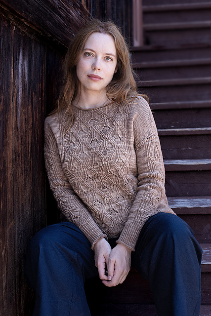 Ravelry: Apato Pullover pattern by Irina Anikeeva