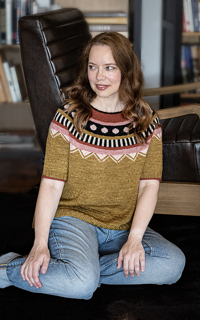Ravelry: Maximalist Top pattern by Irina Anikeeva
