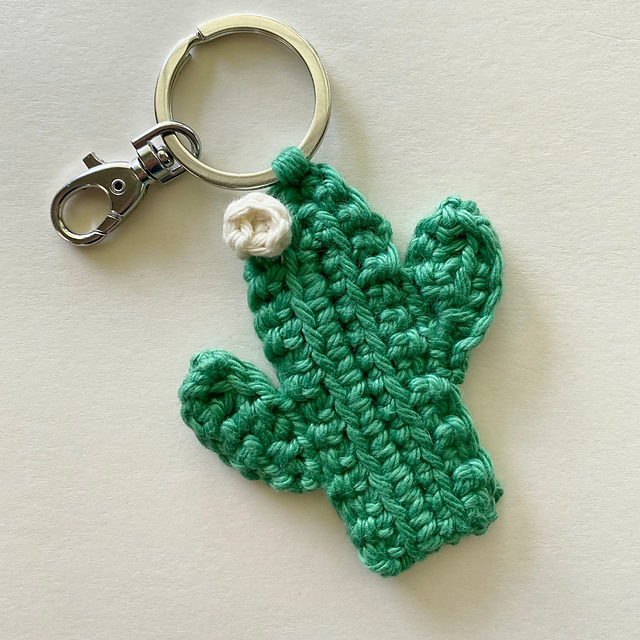 Ravelry: Sierra Saguaro Keychain pattern by High Desert Yarn