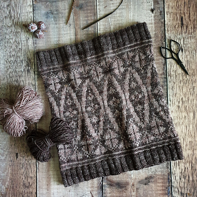 Ravelry: Callaghan Cowl pattern by Kim Firth