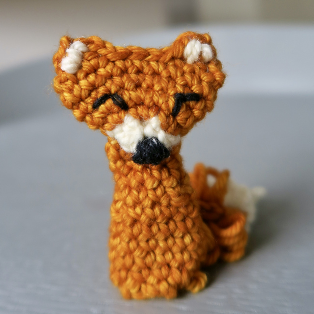 Ravelry: squinty fox pattern by Trish Young