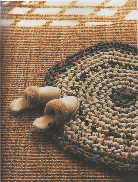 Ravelry: Round Rug pattern by Erika Knight