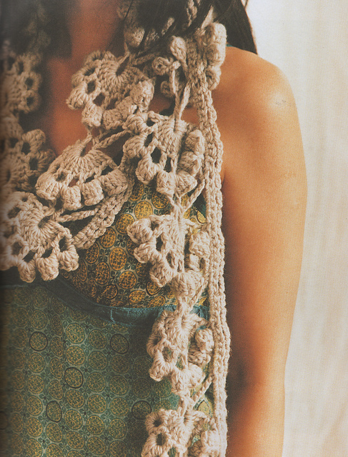 Ravelry: Edging Stitch Scarf pattern by Erika Knight