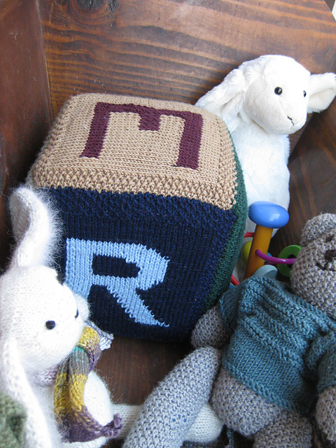 Ravelry: Alphabet Cubes pattern by Debbie Bliss