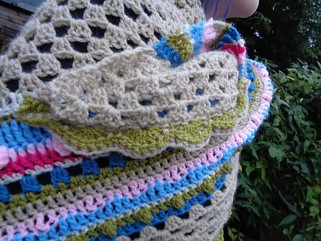 Ravelry: Wrap Me Up Shawl pattern by Sally Clift