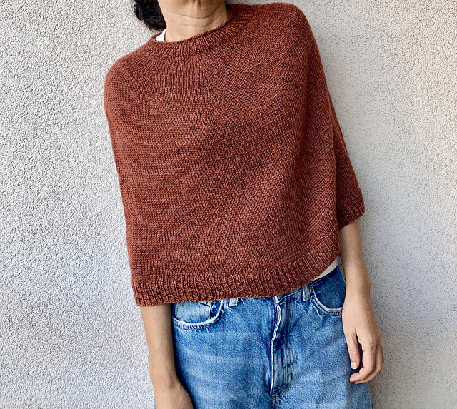Ravelry: Merilin poncho pattern by Vanja Tubin