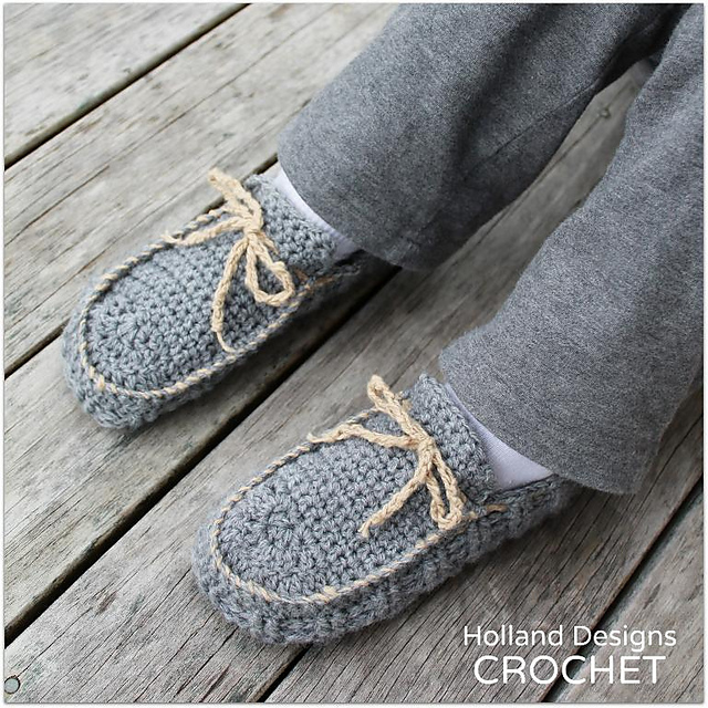 Ravelry: Awesome Moccasins pattern by Lisa van Klaveren