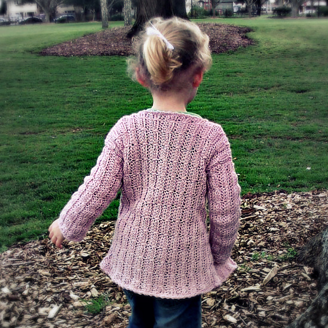 Ravelry: Mock Cable-Knit Cardigan pattern by Lisa van Klaveren