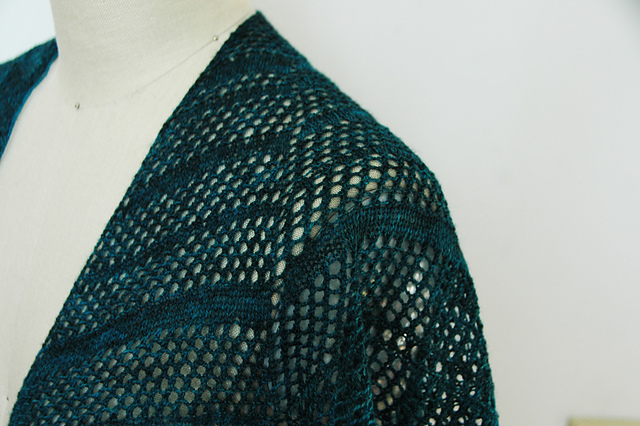 Ravelry: Dragons Ruff pattern by Holly Chayes