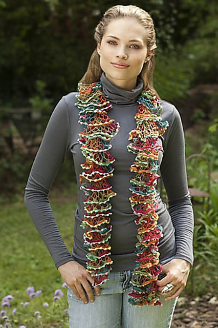 Ravelry: Spectra Scarf pattern by Karen Whooley
