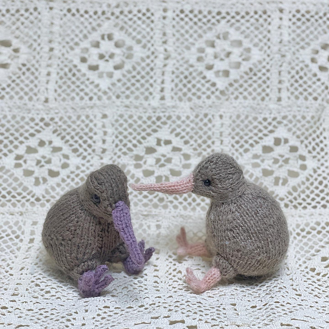 Ravelry: kiwi bird pattern by Yu Jeong