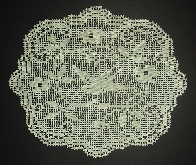 Ravelry: Wild rose and pigeon d'oyley set (large d'oyley) pattern by ...